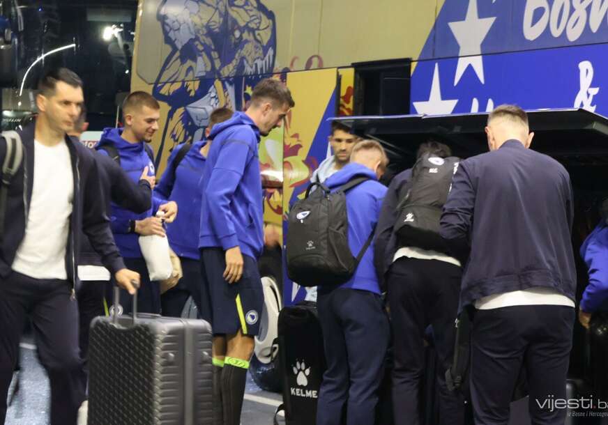 SRETNO, ZMAJEVI! Reprezentacija BiH poletjela sa Sarajevskog aerodroma ...